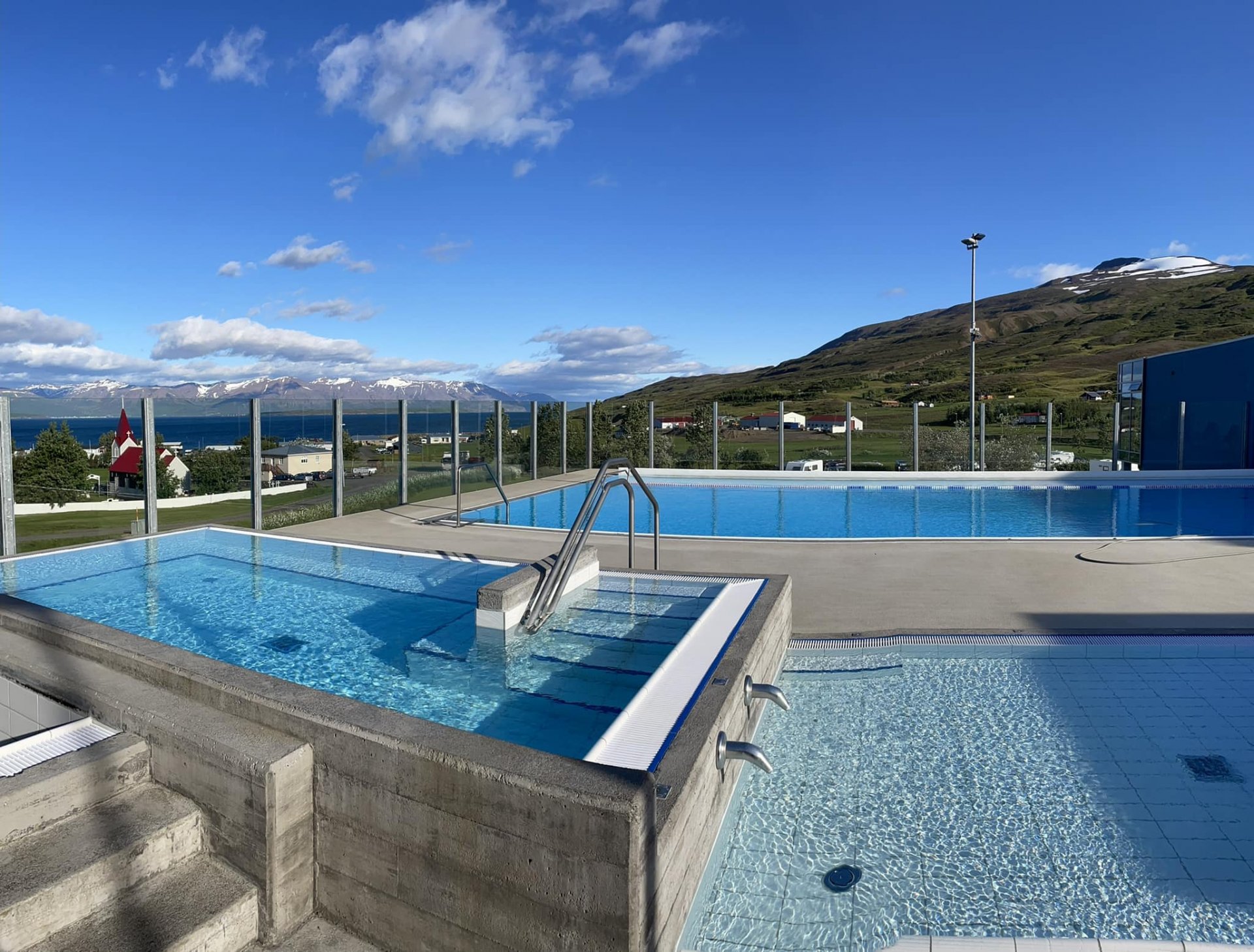 Opnunartími sundlaugar yfir verslunarmannahelgina | Grenivík